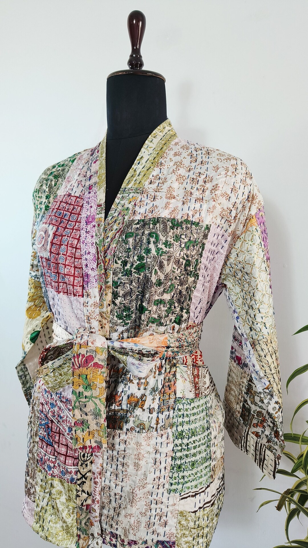 Short Silk Kimono Style Short Jacket With Pockets and Tie-up in White ...