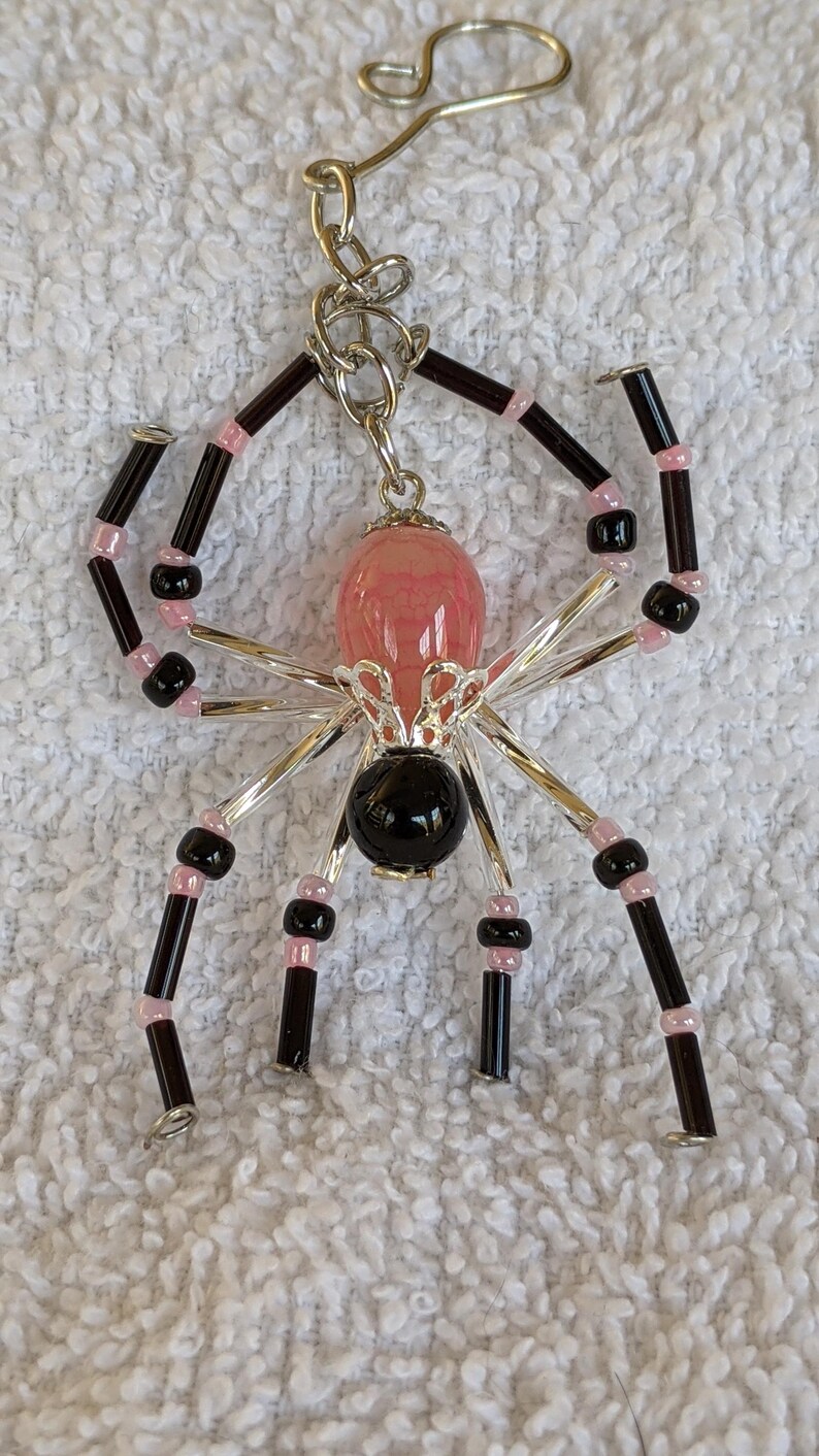 Pinky the Beaded Hanging Plant Spider Ornament - Etsy