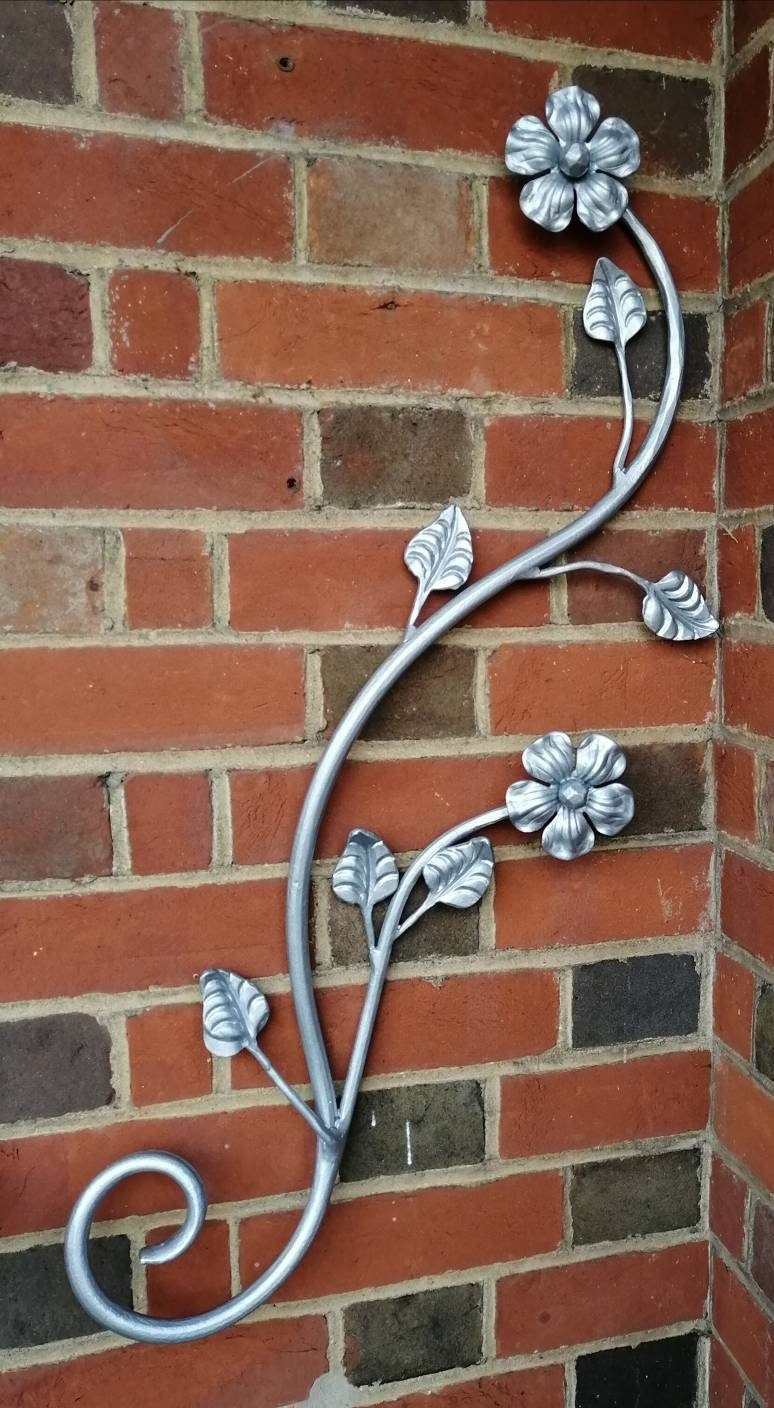 Metal Flower Wall Art Rustic Garden Feature in Black or Silver. - Etsy