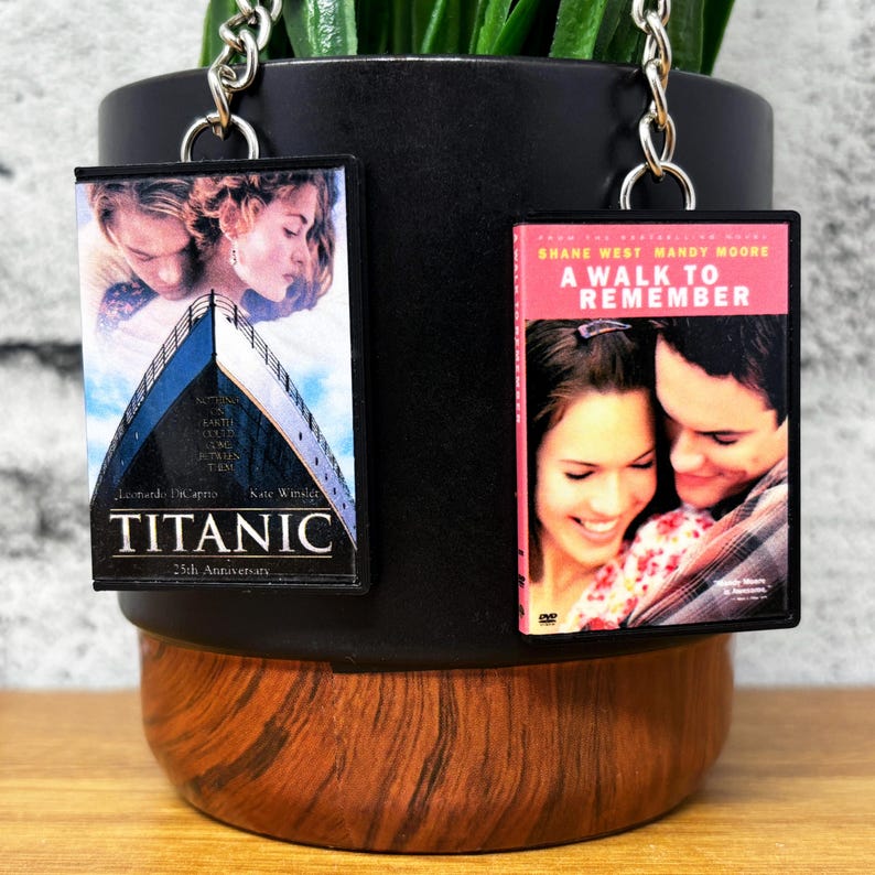 Romance Movies – Mini DVD Keychain, Rom-com Love Films, Miniature Cover ...