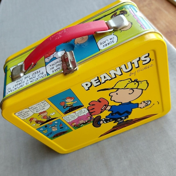 Vintage Lunch Box - Etsy