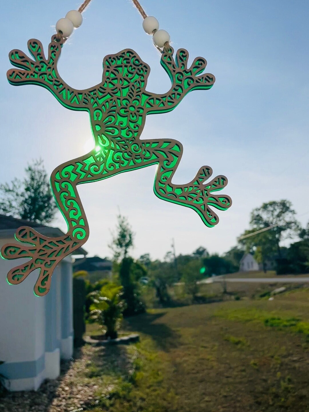 Tree Frog Suncatcher: Laser Cut Walnut Veneer & Acrylic Window Decor - Etsy