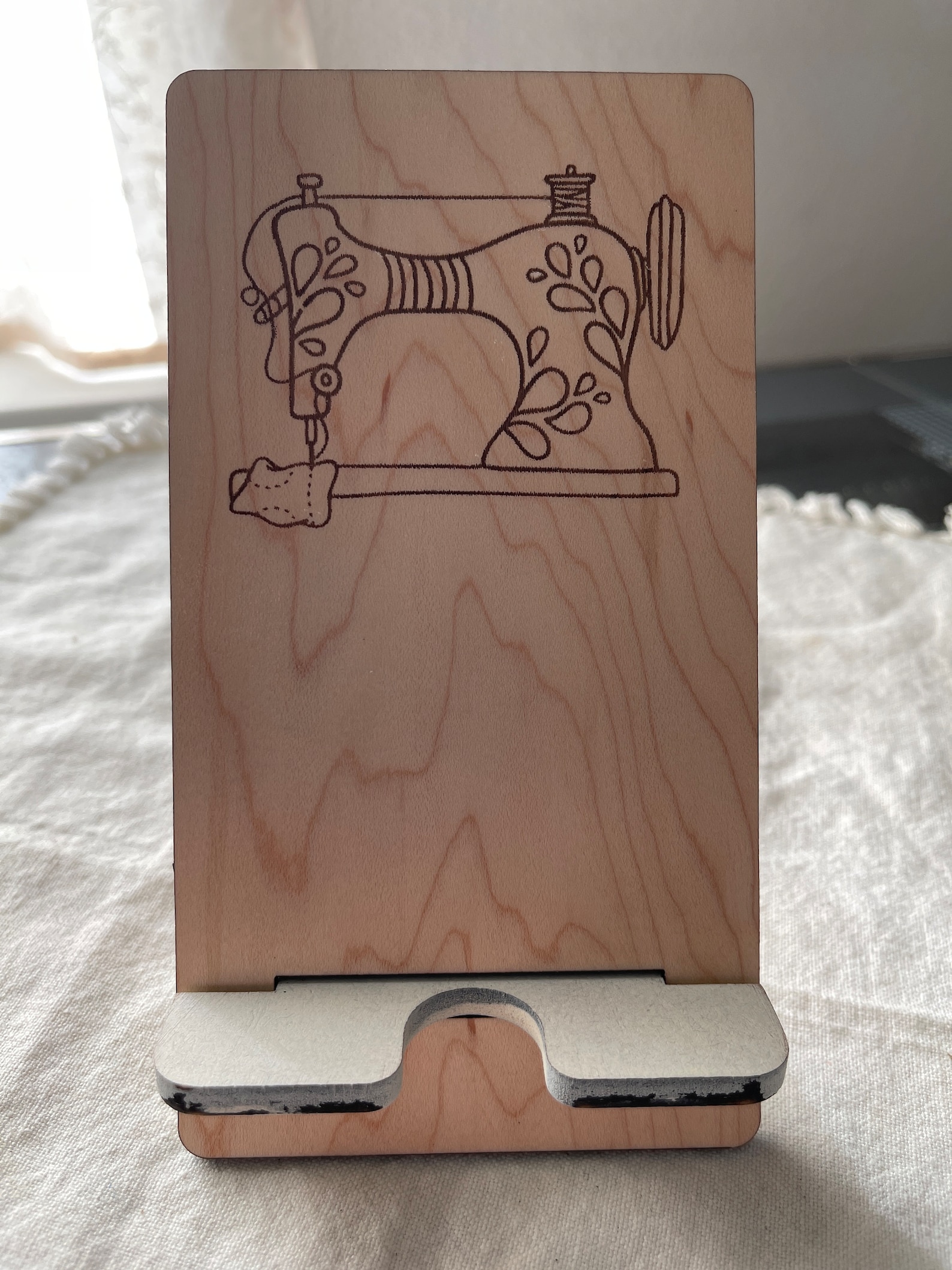 Cell Phone Holder SVG Cut File With Paisley Sewing Machine Engraved ...