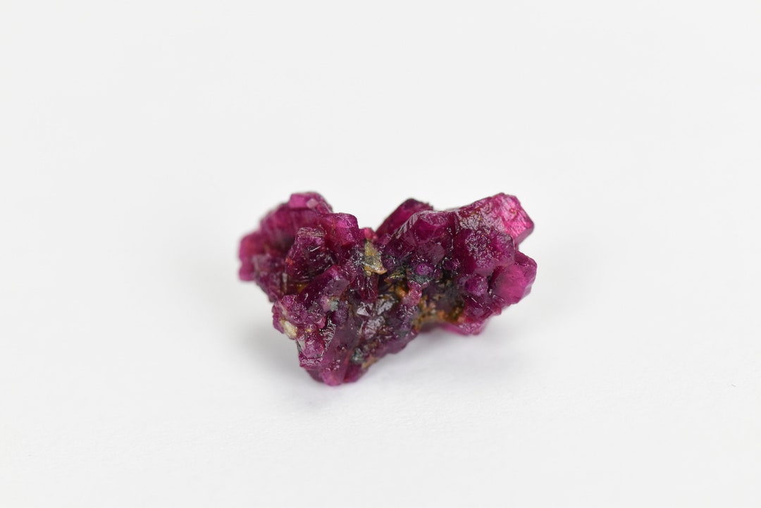 Nice Rare 7.5ct Red Ruby Crystals Cluster Corundum , Raw Ruby Corundum ...