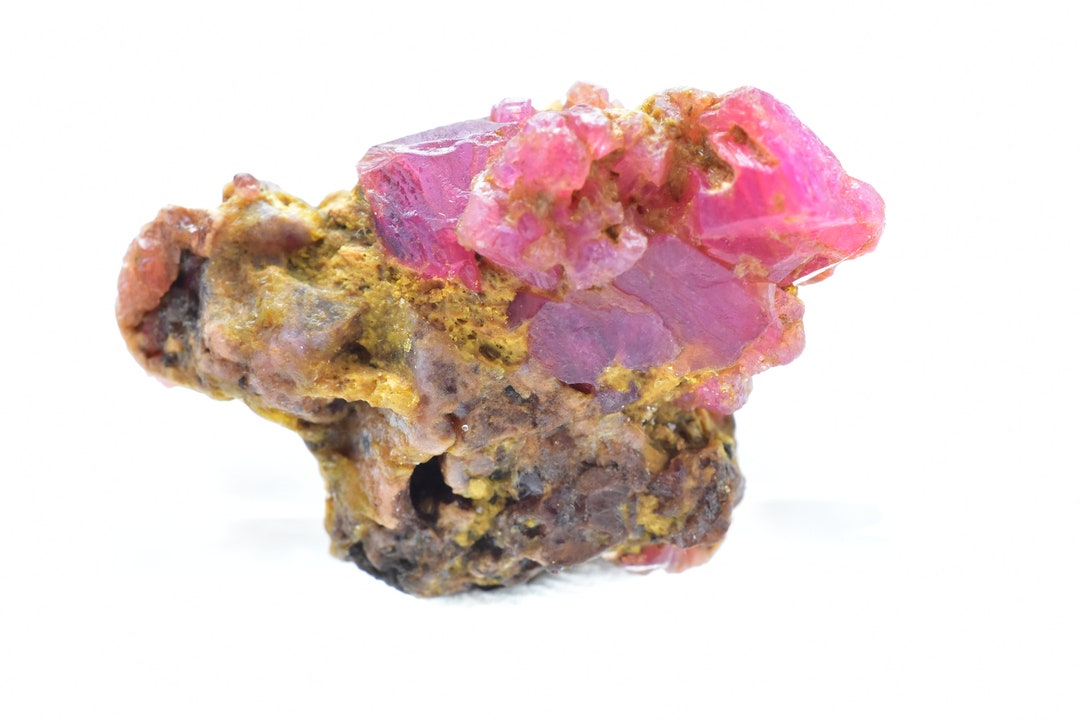 Buy Raw 55.4ct Ruby Corundum Crystal , Rare Display Specimen Gemstone ...