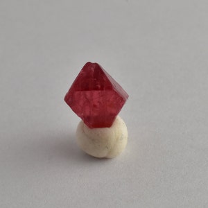 3.35ct Rare Octahedron Spinel Rough Specimen Crystal, Healing Crystal ...