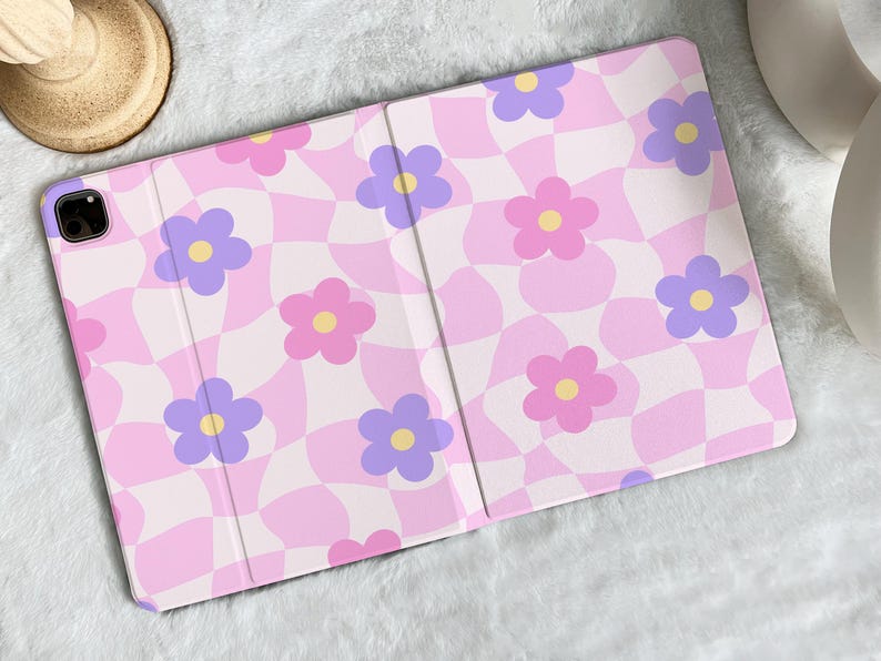 Pink Flower Chessboard iPad Case, New iPad Pro 11" 13"case 2024 iPad 10 ...