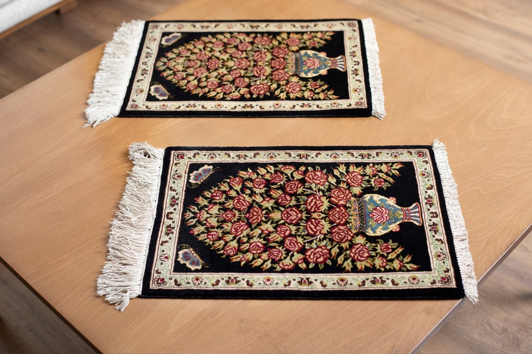 A Set of 30*40 (cm) Small Silk Persian Rugs | Handmade Persian Silk Rug ...