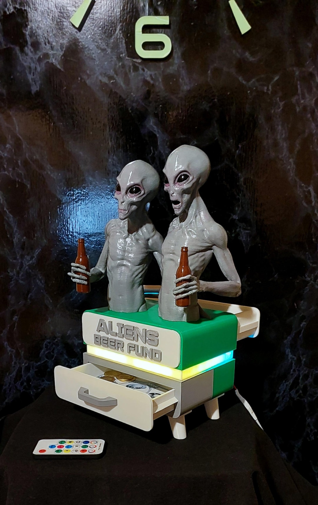 Drunk Aliens Beer Fund: RGB Illuminated Sci-fi Collectible (5V USB) - Etsy