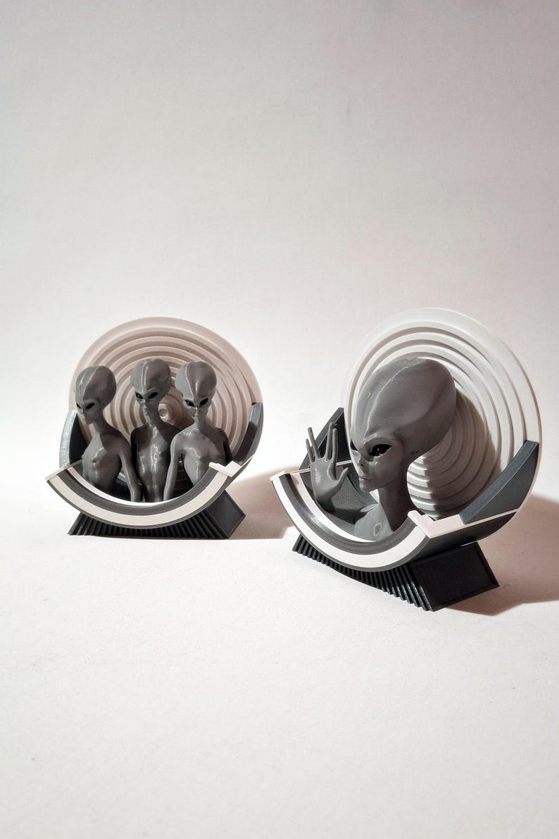 Aliens Diorama, Single and Triple Aliens Decor, Sci Fi, Ufo, Gift ...