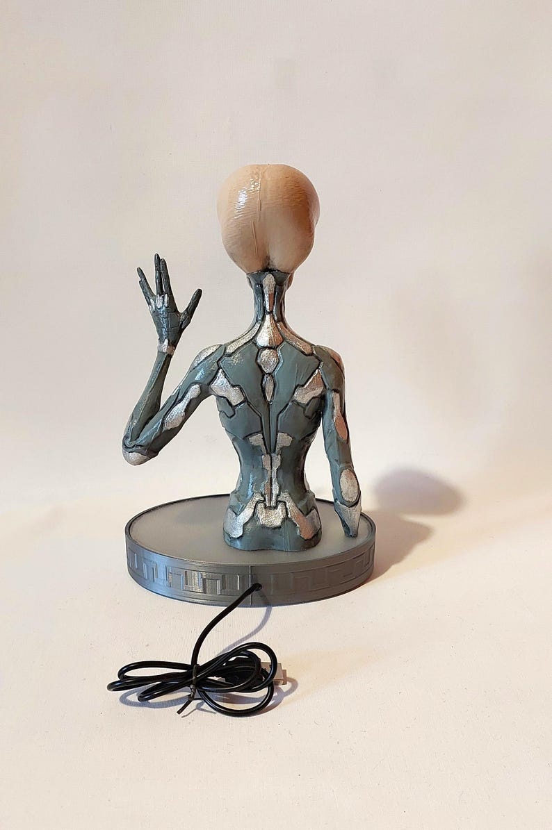 ALIEN BUST- Illuminated Alien Figure - Etsy