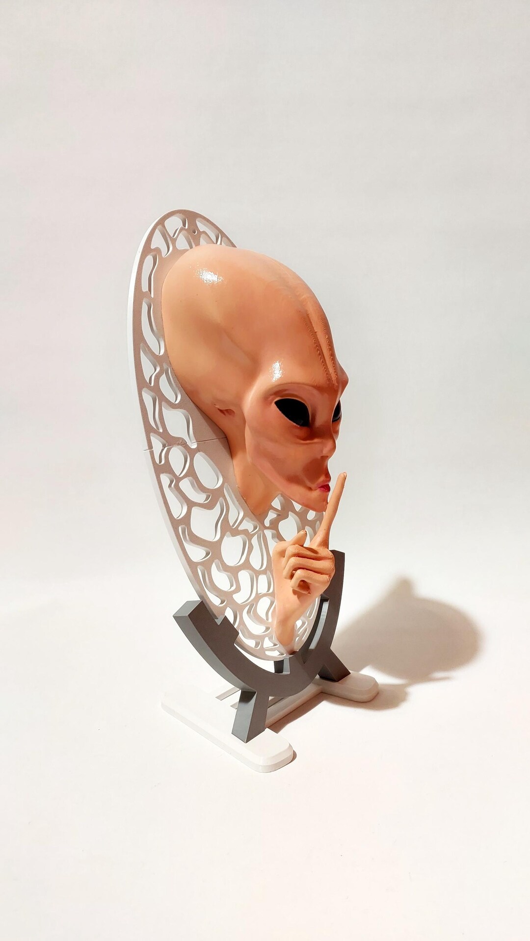 ALIEN SHHH Alien Tabletop & Wall Figure Big Scale - Etsy