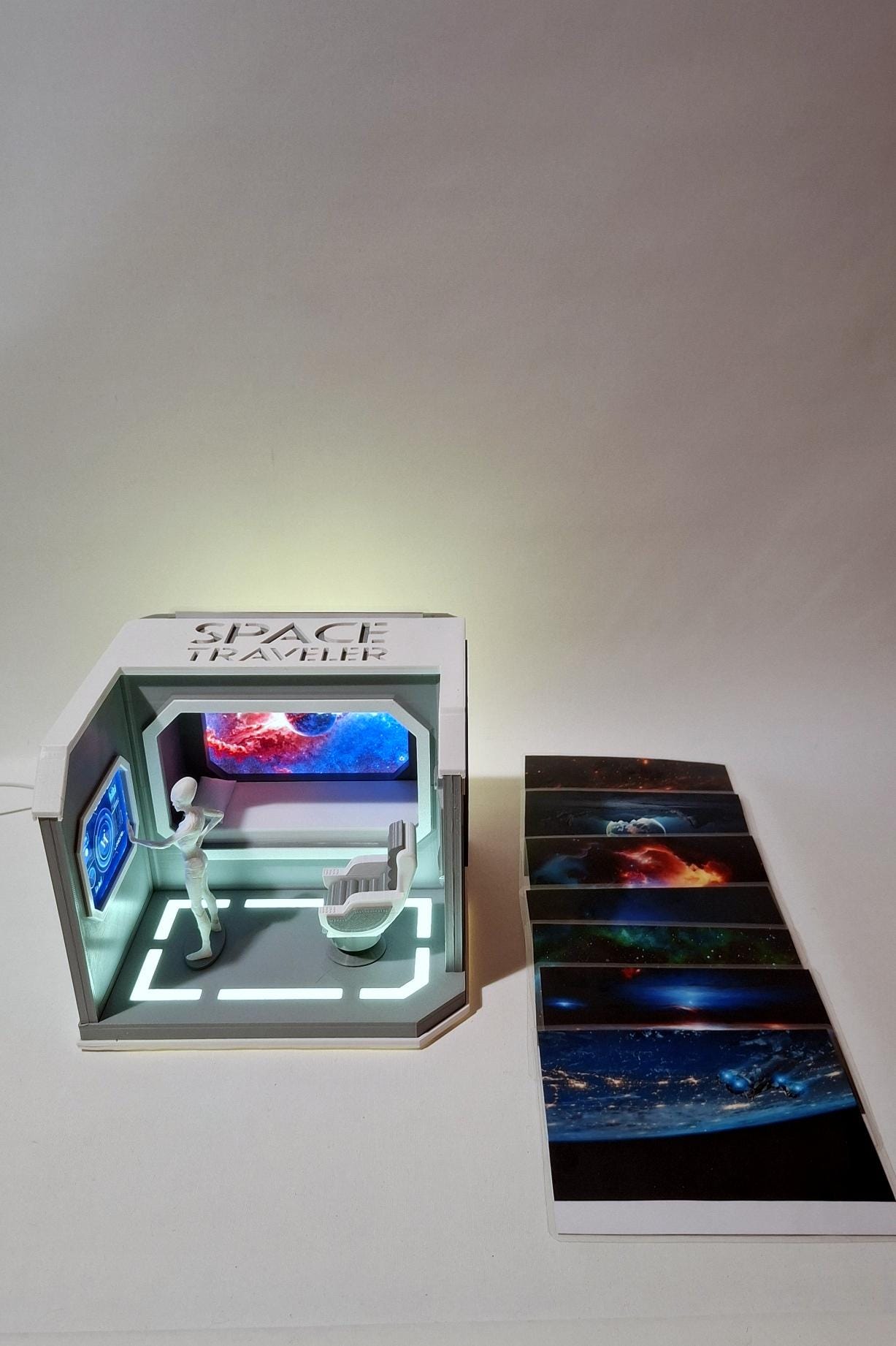 Alien Space Traveler Diorama - Etsy