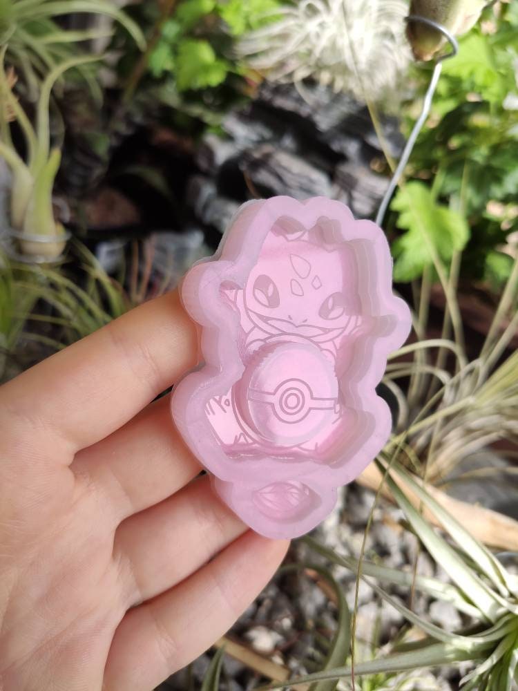 Shaker Pokemold Pokeball Pika Char Bulbasaur Indigo - Etsy