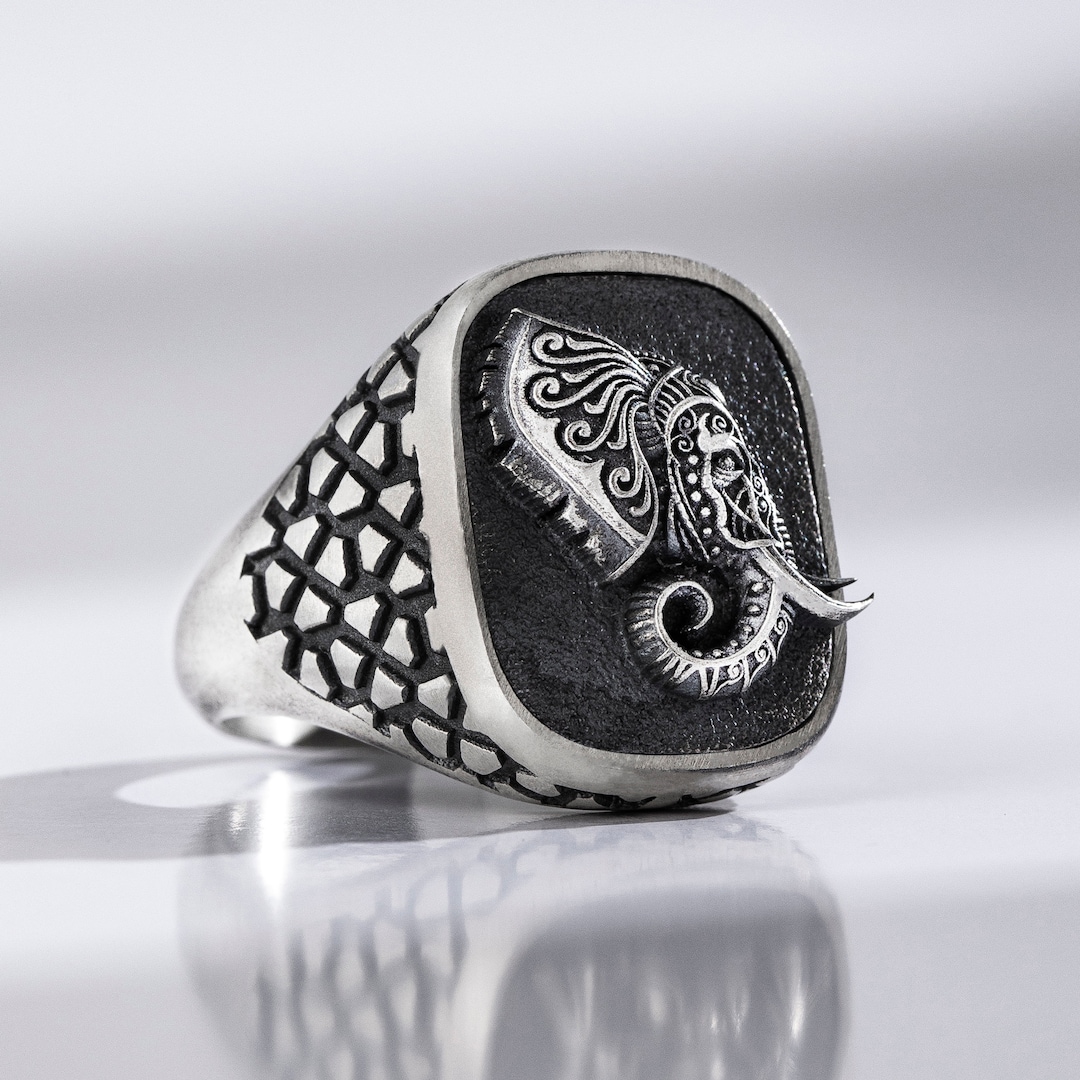 Elephant Engraved Animal Signet Ring in Sterling Silver, Vintage ...