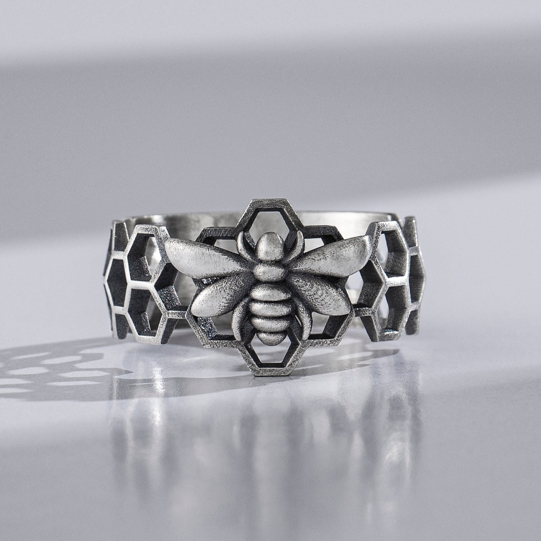 Honey Bee With Honeycomb Dainty Sterling Silver Ring, Nature Unique ...