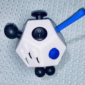 Fidget Cube Toy Hexagon 12 Sides Office Desk Toy Children Adult Stress ...