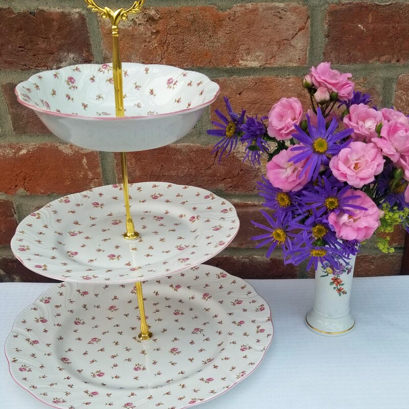 China Cake Stand - Etsy