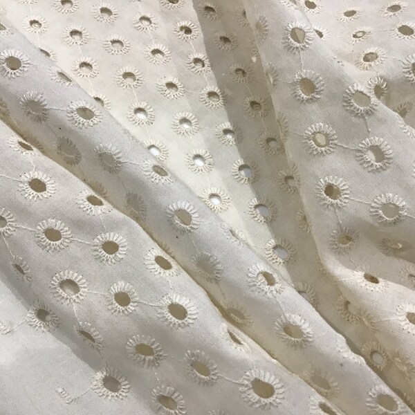 Broderie Anglaise Fabric - Etsy UK