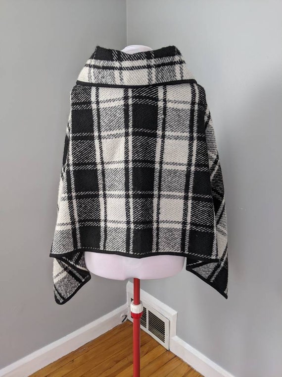 Black and White Wool Plaid Cloak - Gem