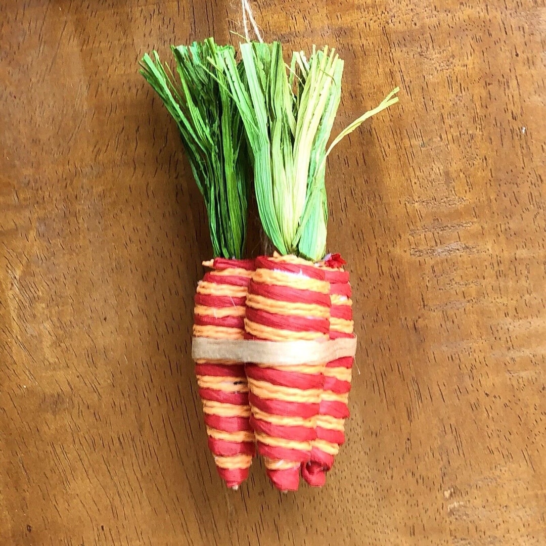 Striped Carrot Bundle Easter Ornament • Bunny Garden Rabbit Vegetables ...