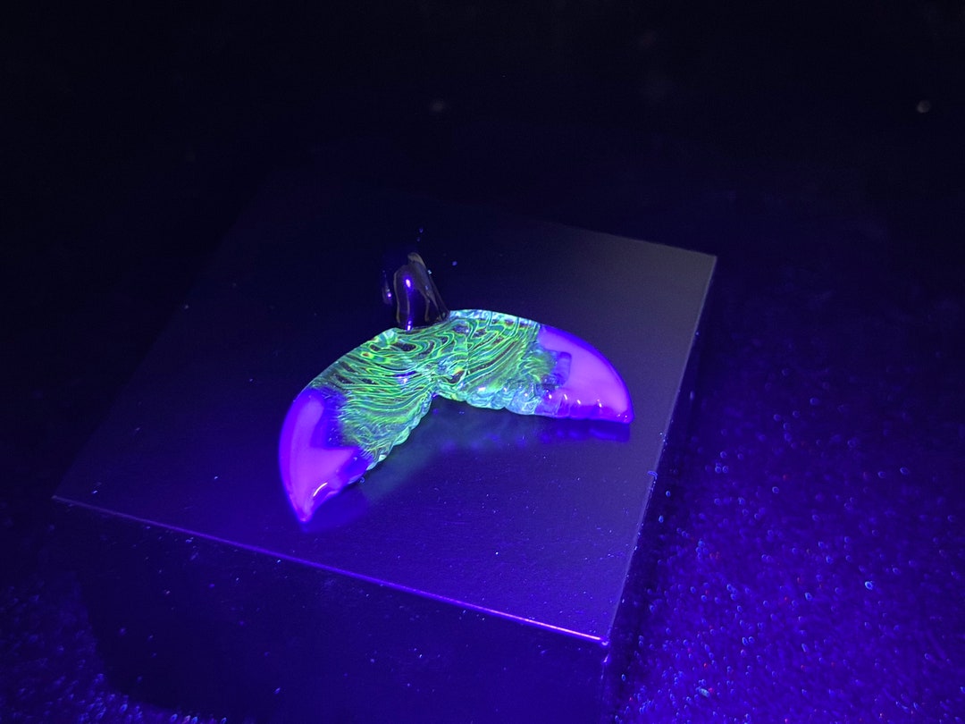 Hand Sculpted Borosilicate Glass Whale Tail Fluke Pendant! UV Reactive ...