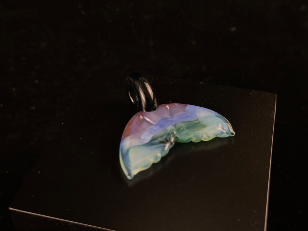 Hand Sculpted Borosilicate Glass Whale Tail Fluke Pendant! - Etsy