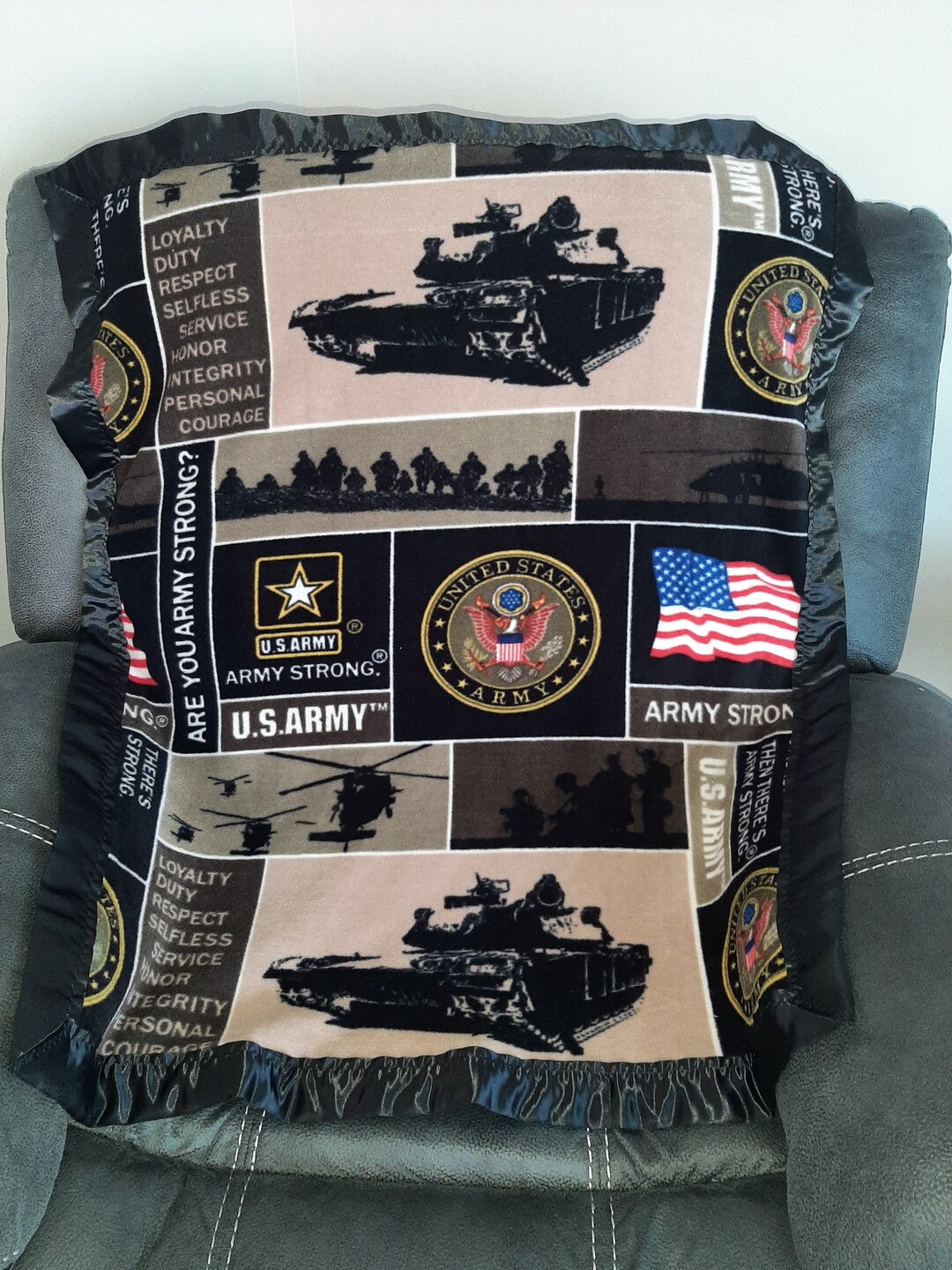 US Army, Large Crib Fleece Blanket With a Matching Black Satin Trim - Etsy