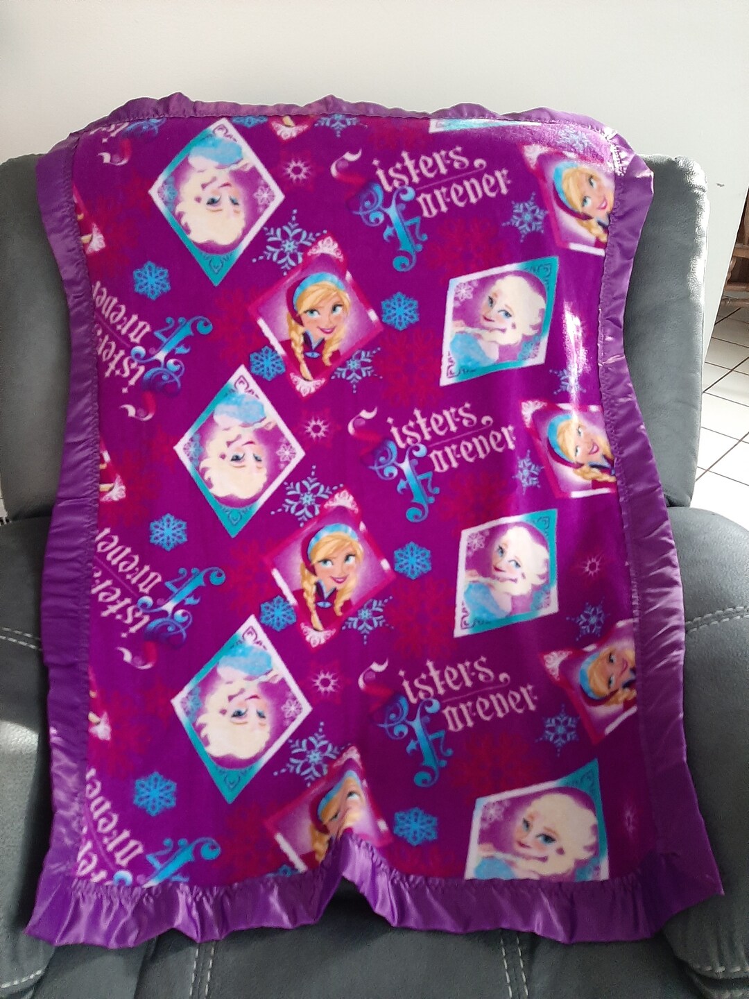Frozen's Elsa and Anna, Sisters Forever, Infant Crib Fleece Blanket ...