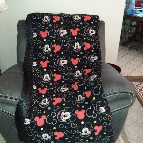 Mickey Mouse Blanket - Etsy