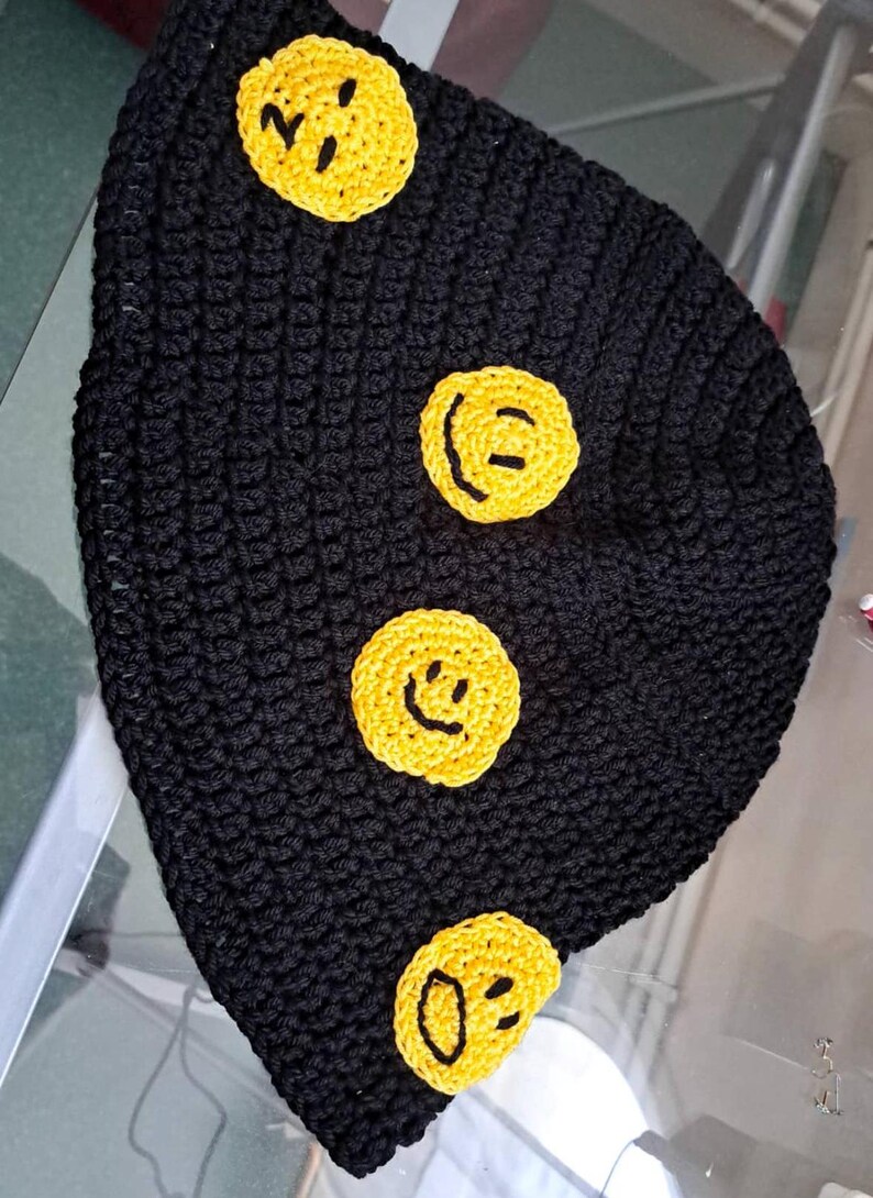 Smileys Bucket Hat- Crochet Pattern - PDF Model - Etsy