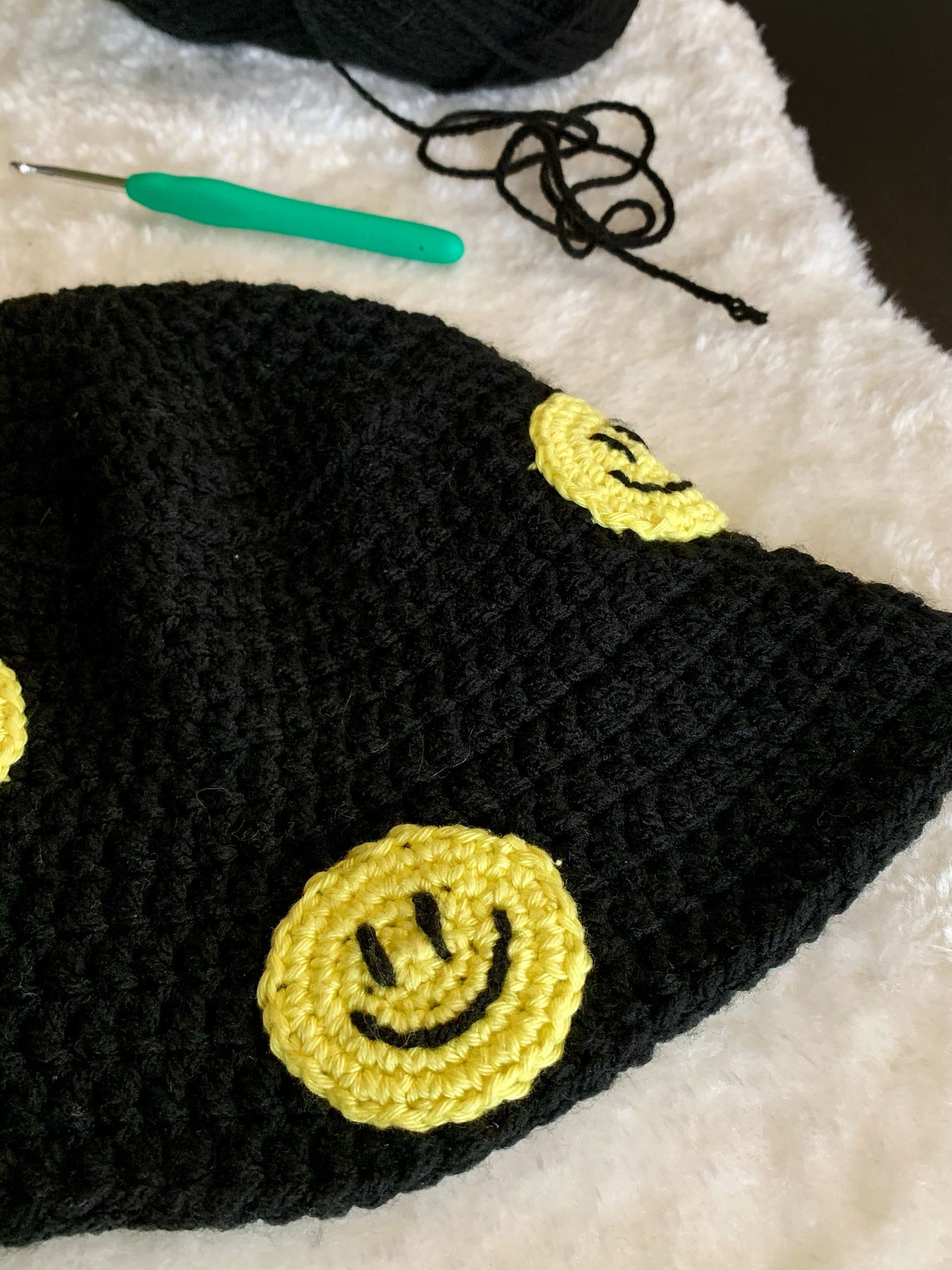 Smileys Bucket Hat- Crochet Pattern - PDF Model - Etsy