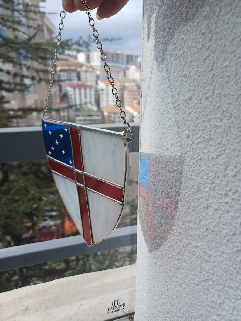 Stained Glass Episcopal Church Shield Ornament, the Protestant ...