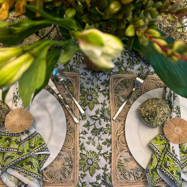 Table Setting - Etsy