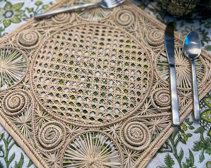 Set of 2 Square Charger Plates Natural Straw Charger Plates With ...