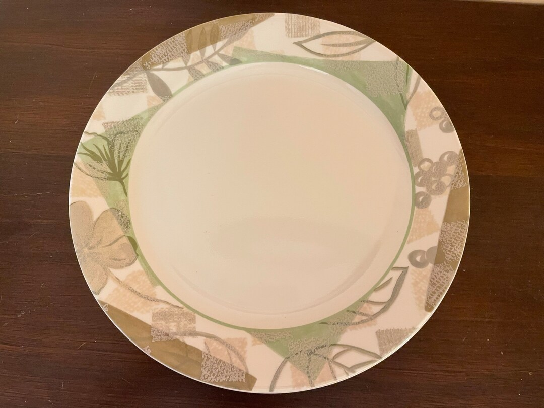 Corning Ware. Corelle Set of 4 Sandstone Beige Textured Leaves Pattern ...
