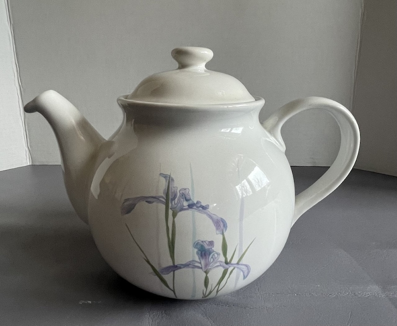 Corelle Coordinates Shadow Iris Teapots Vintage - Etsy