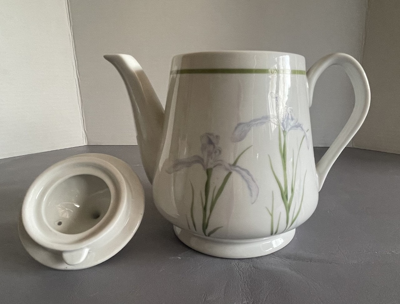 Corelle Coordinates Shadow Iris Teapots Vintage - Etsy
