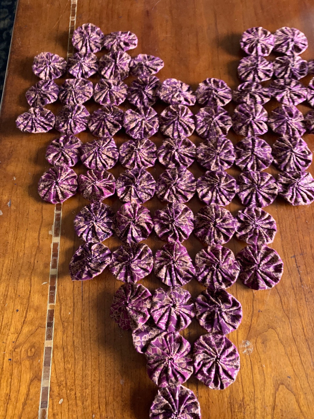 Yo-yo Heart Doilies Burgundy With Gold Fabric. Prewashed Fabric. - Etsy