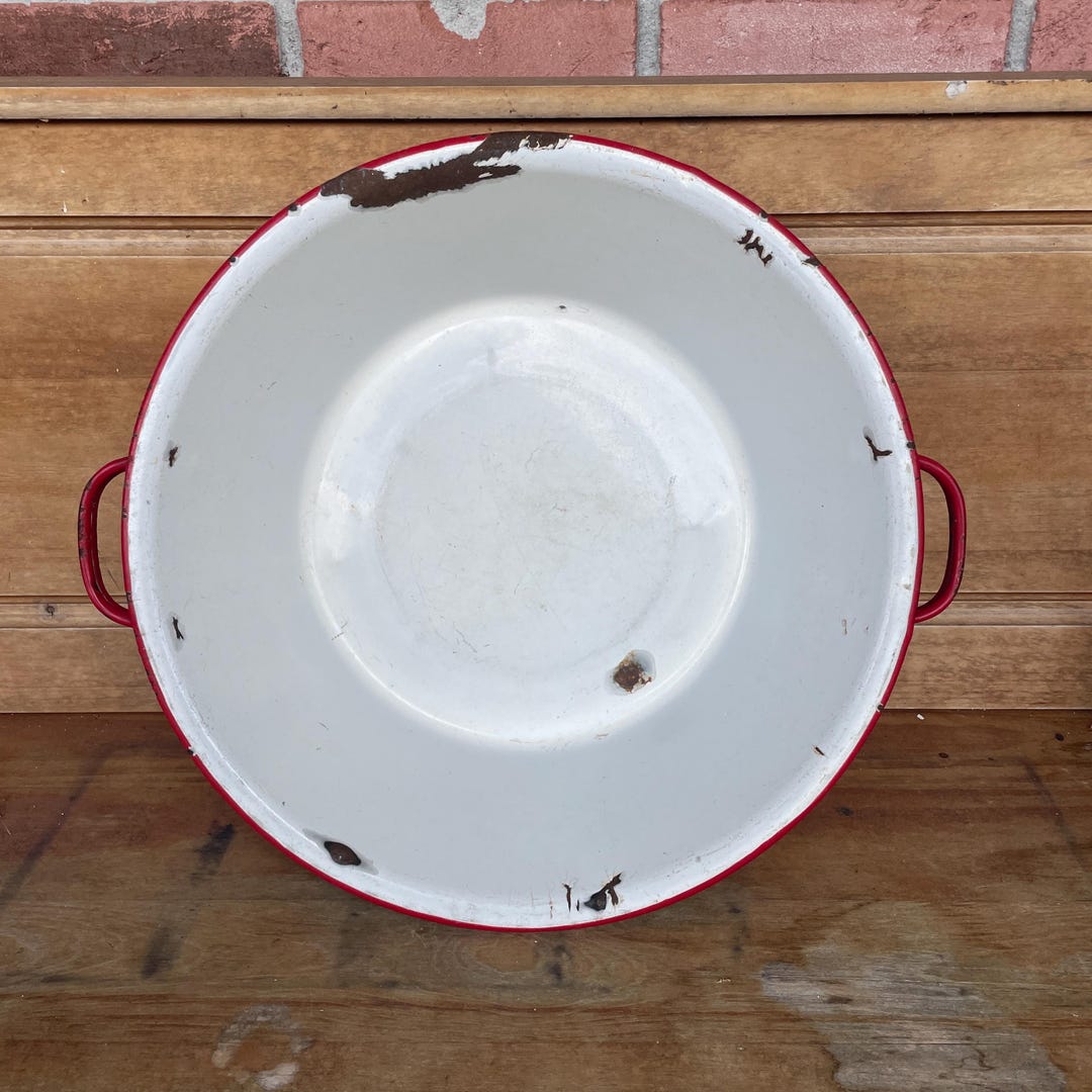 Large Vintage Red and White Enamelware Wash Tub: 16 Inch Rustic ...