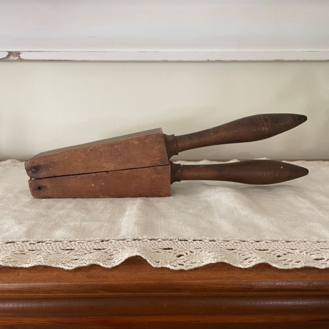 Antique Wooden Lemon Squeeze Juicer, Vintage Wooden Squeeze Juicer ...