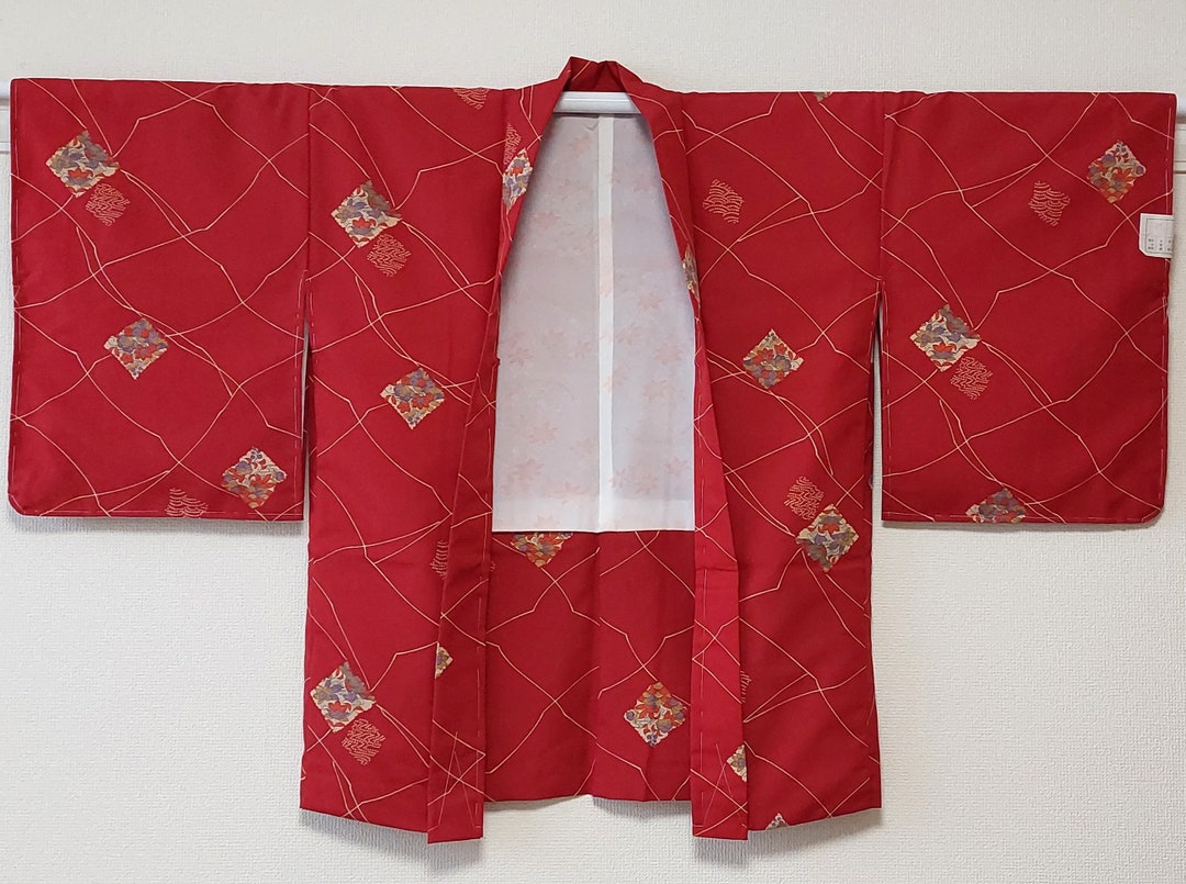 Red Haori With Hidden Momiji Leaves - Etsy