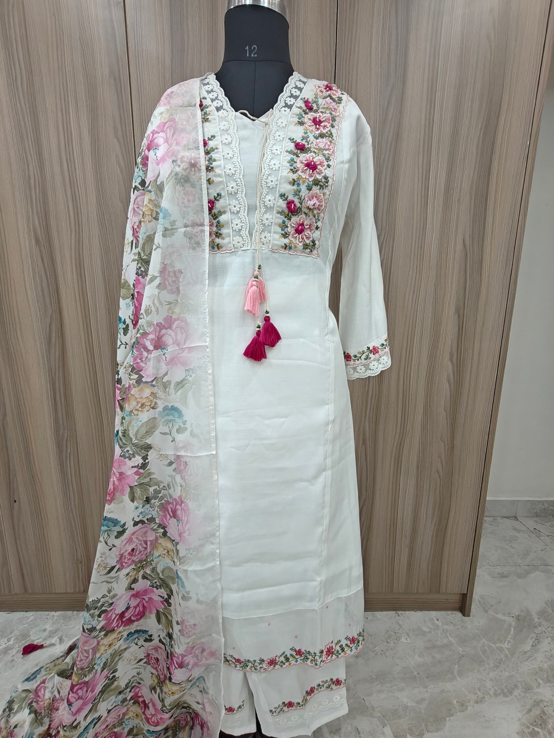 Silk Kurta Sets Women - White Embroidered Kurta Trousers & Dupatta ...