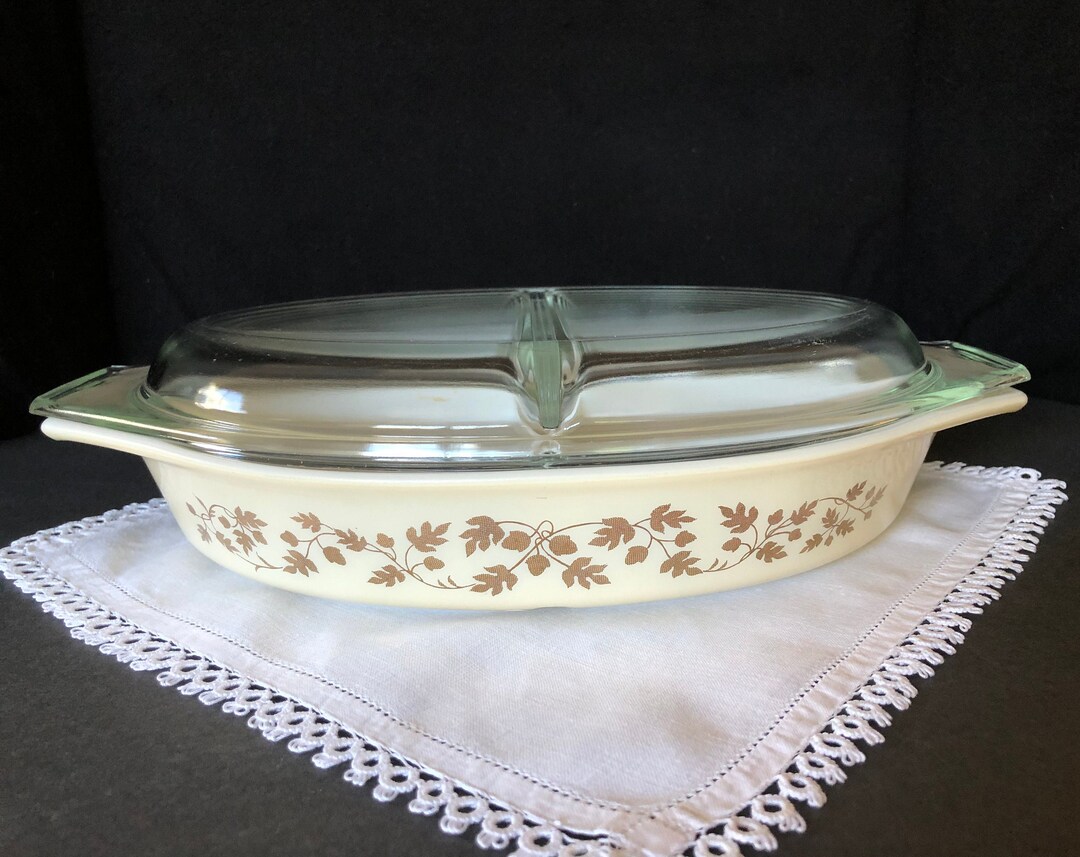 Pyrex Divided Casserole Dish With Clear Lid; Golden Acorn Gold Leaf; 1 ...