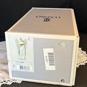 Lladro Retired 7 'angelic Melody' Angel With Mandolin Figurine No 5962 ...