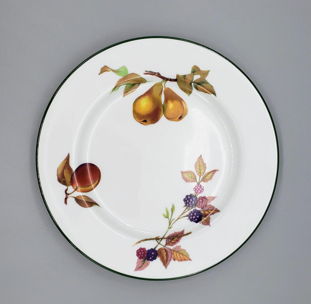 Sets of 4 Evesham Vale Royal Worcester 8" Salad or Lunch Plates, Green ...