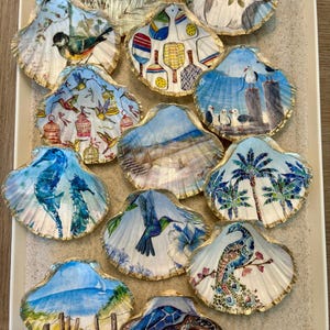 Decoupage Christmas Scallop Shell, Seashell Trinket Ring Dish, Red ...