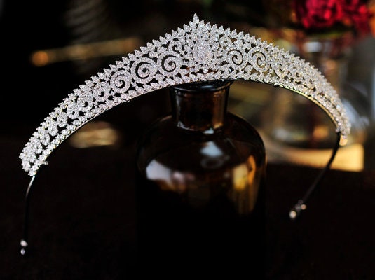 Handmade Beautiful Special Bridal Party Tiara Ellie Design With Nature ...