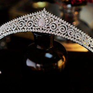 Handmade Beautiful Special Bridal Party Tiara Ellie Design With Nature ...