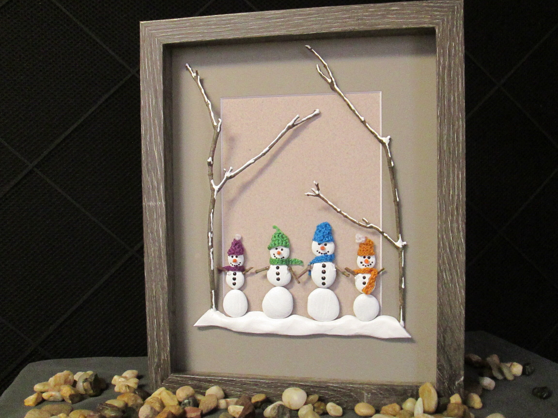 Framed Pebble Art - Snowman Family - Etsy Canada